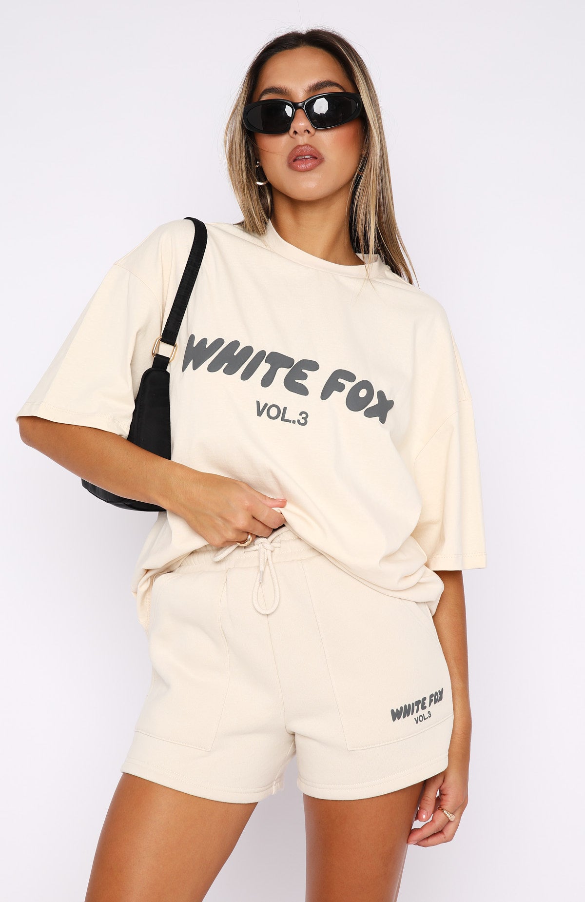 Offstage Oversized Tee Pebble | White Fox Boutique US